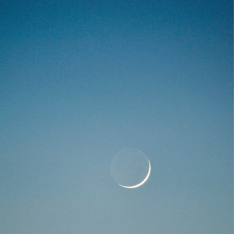 Sagittarius New Moon Meaning, Ritual, Crystal & Mantra for Expansion